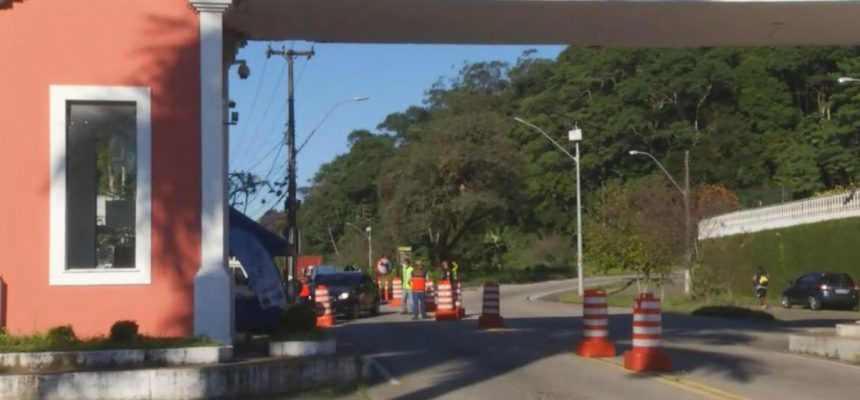RIO DE JANEIRO: CIDADES TURÍSTICAS DO ESTADO INSTALAM BARREIRAS DE CONTROLE; PRAIAS E PONTOS ...
